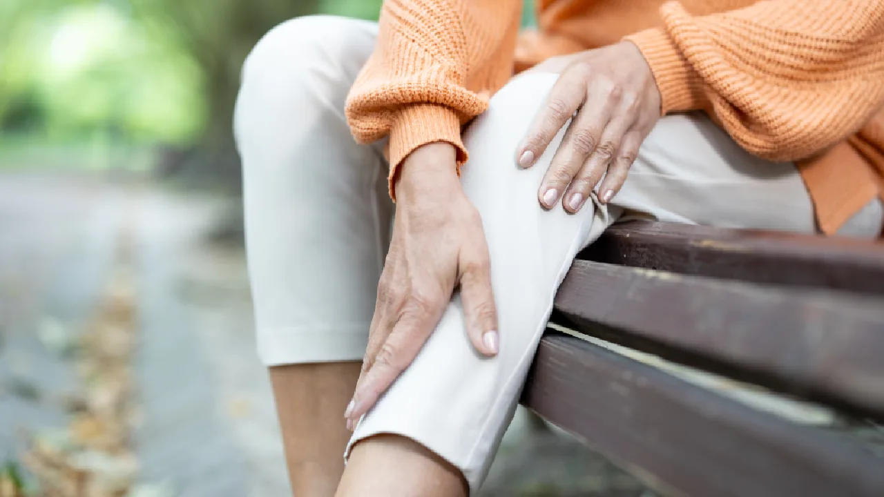 Best Treatment for Heaviness in Legs: Find Relief Today